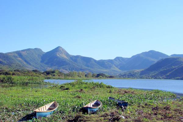 OLOMEGA LAGOON » What to see and do. Natural beauty.