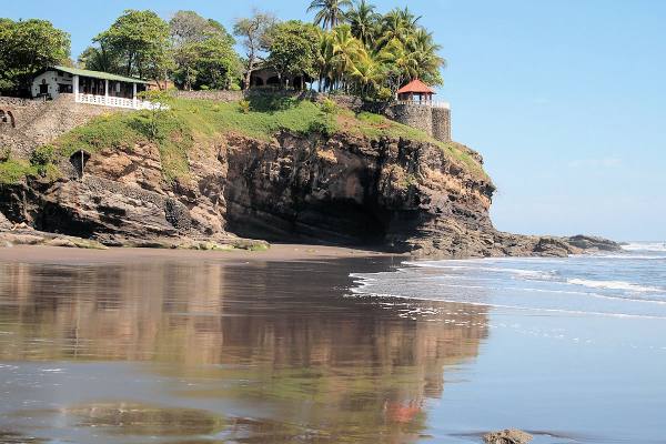 EL ZONTE BEACH » What to see and do. The best for surfing. – El ...