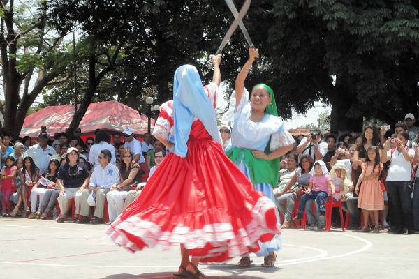 10 TYPICAL COSTUMES OF EL SALVADOR » Identity. – El Salvador Travel